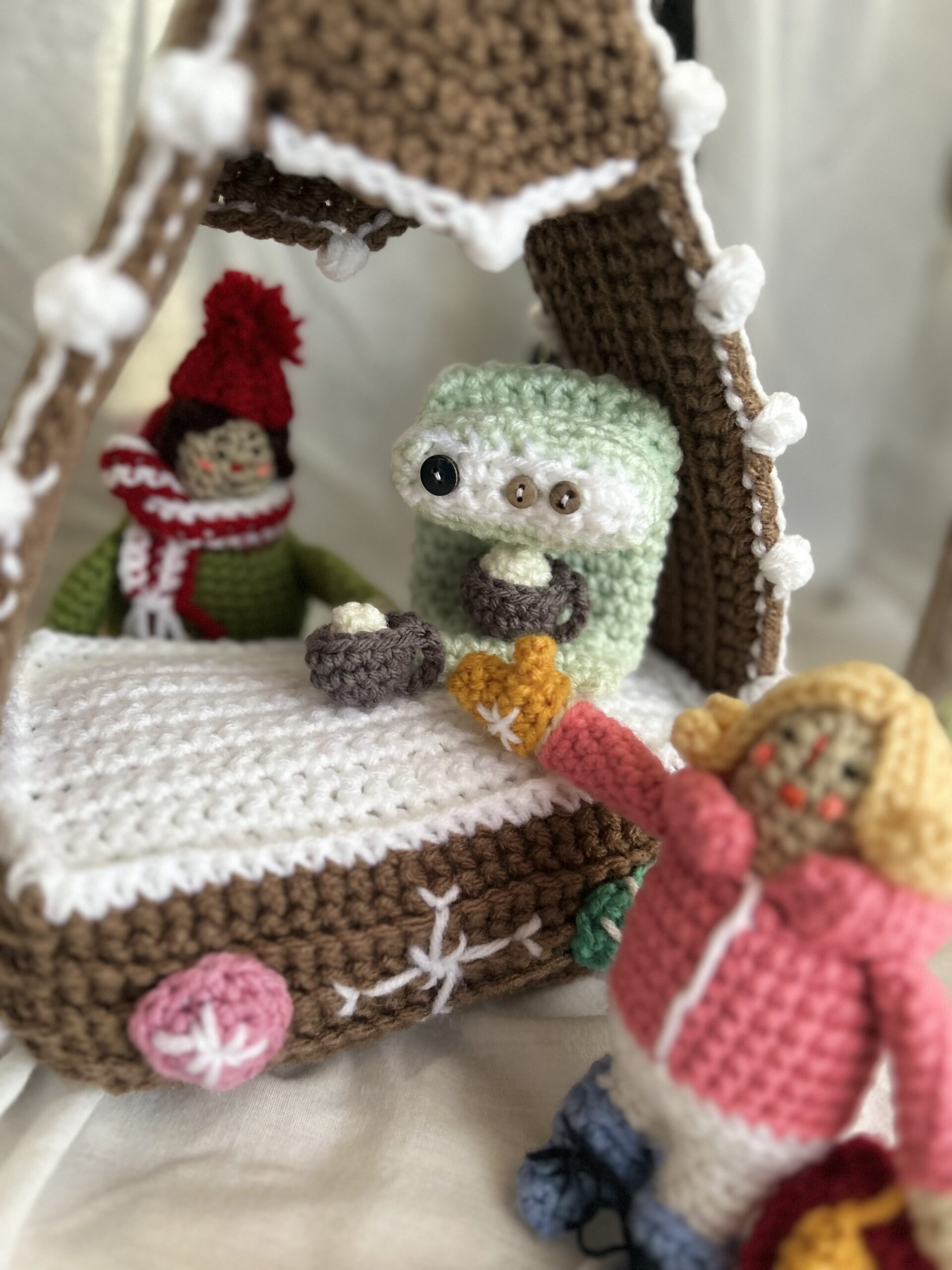 Klondike Village Collection: Comfy Cocoa Shack